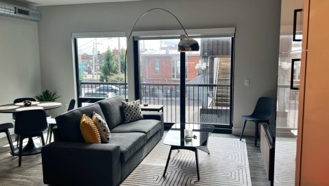 1254 North High Street 204 : Off-Campus and Commuter Student Engagement